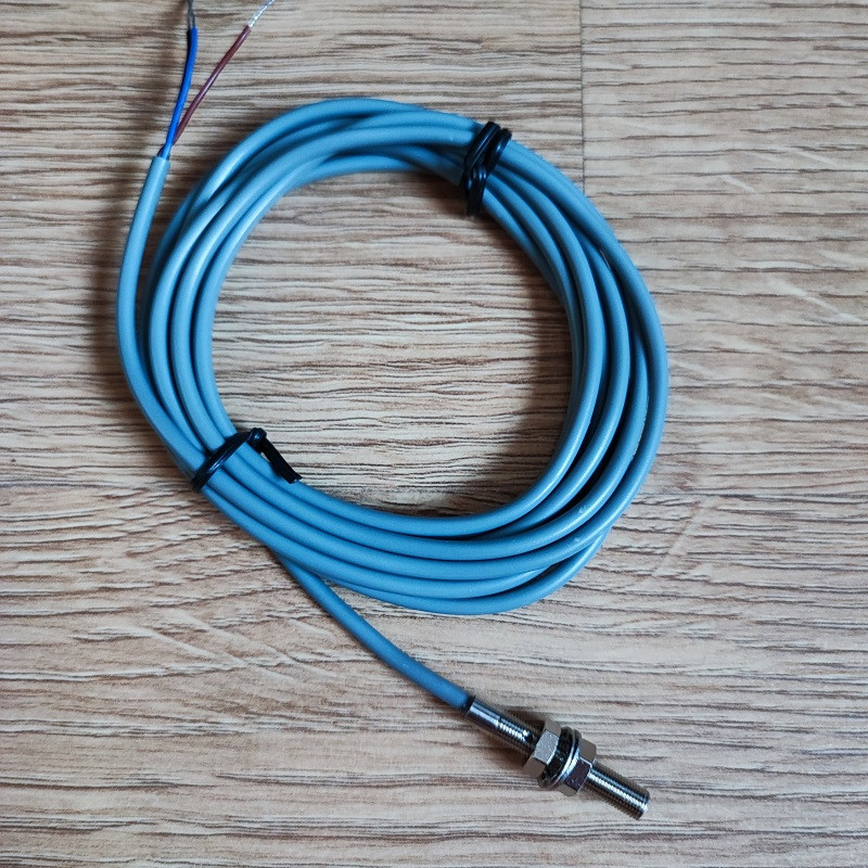 IP65 Waterproof Mini Inductive Proximity Sensor Switch NPN / PNP DC 10 ...