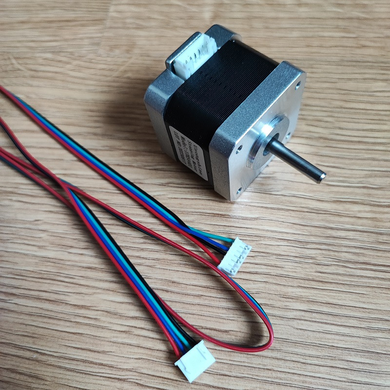 Nema 17 stepper motor 17HS4401 with 0.42 N/m 1.5A 40mm